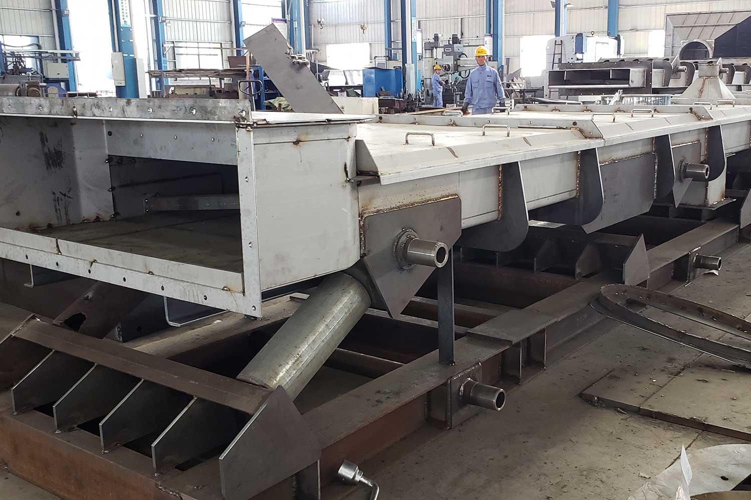 Vibrating Conveyor and Oscillating Conveyor: Basics, Diff