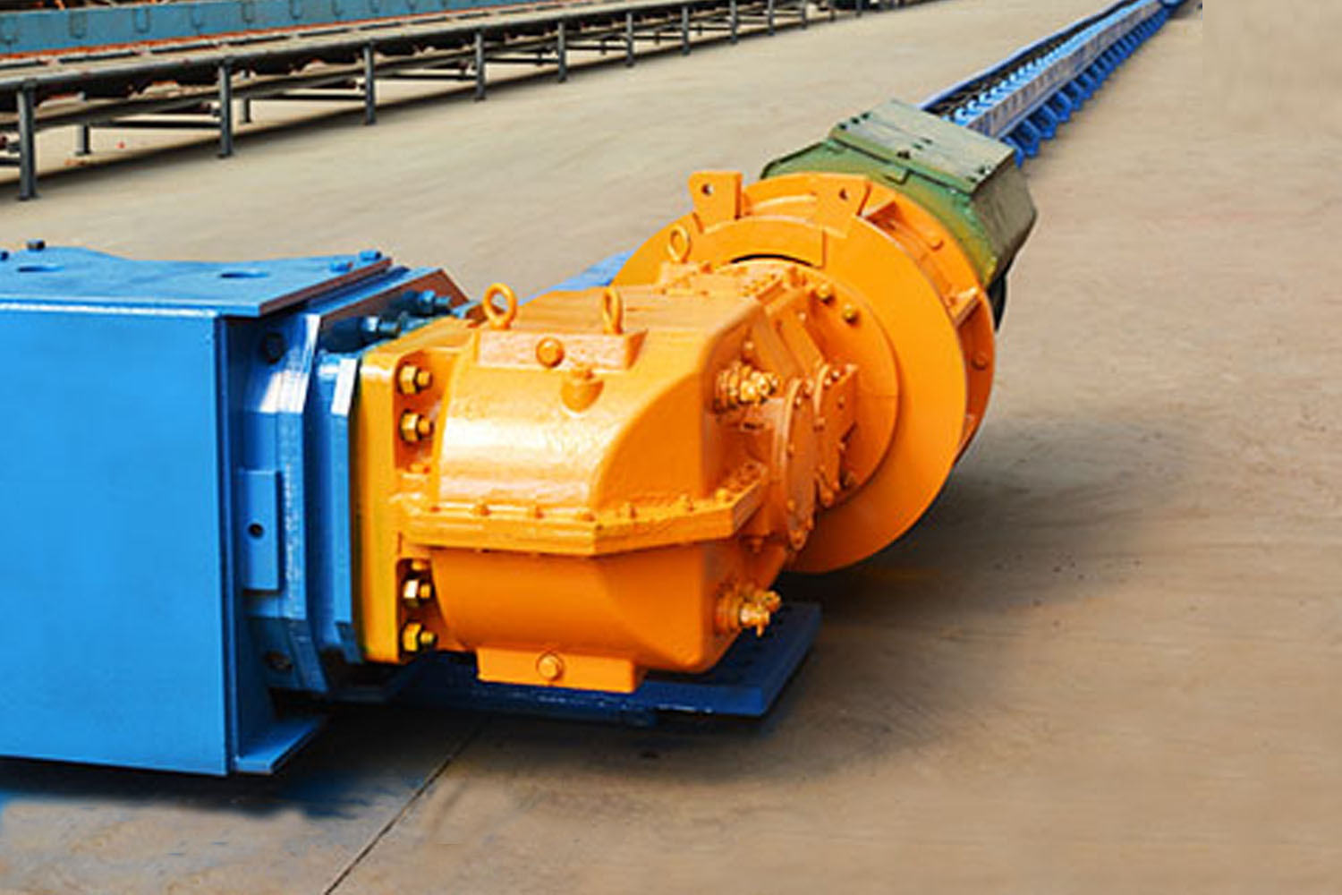 Five advantages and disadvantages of scraper conveyor